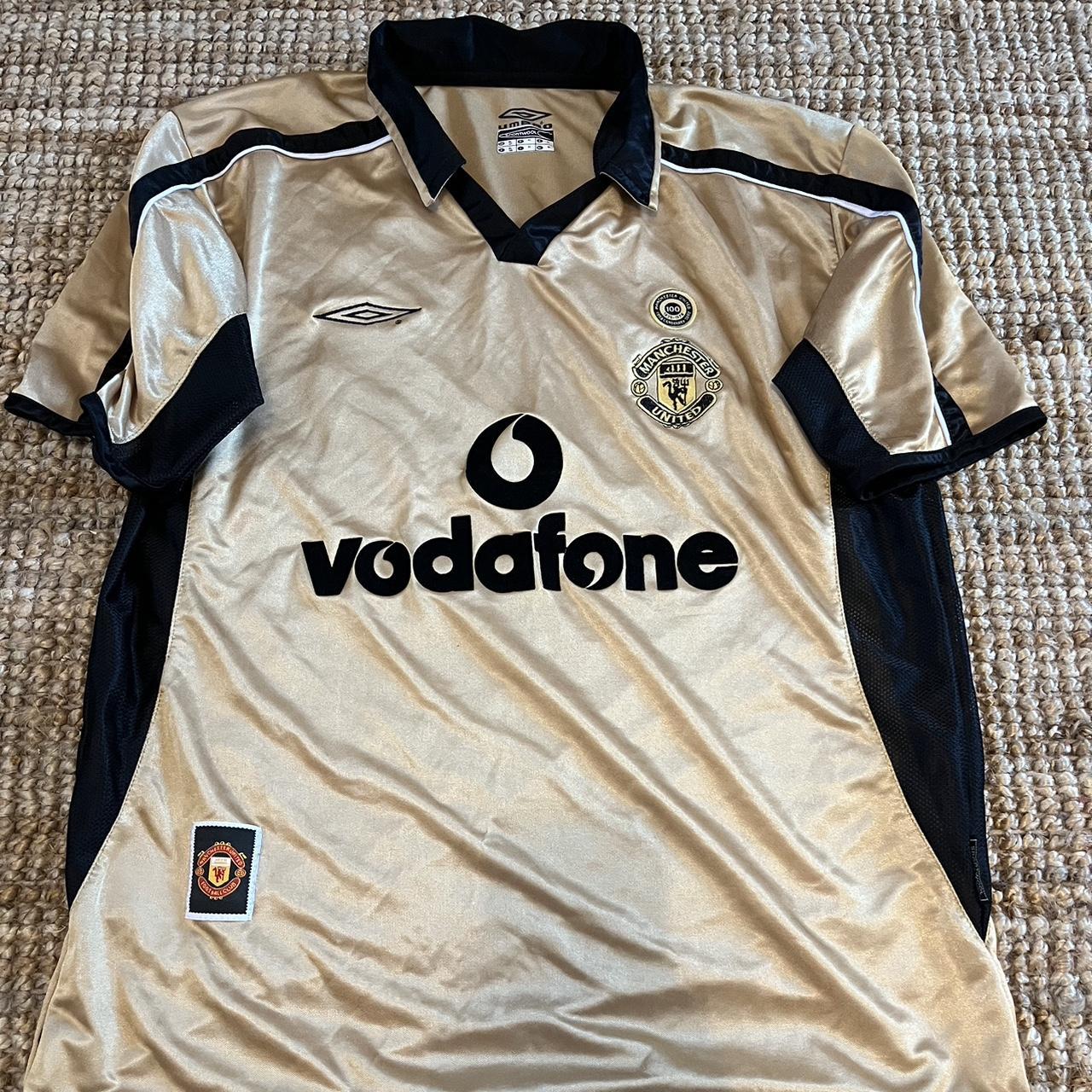 Manchester United Umbro gold and black shirt - Depop