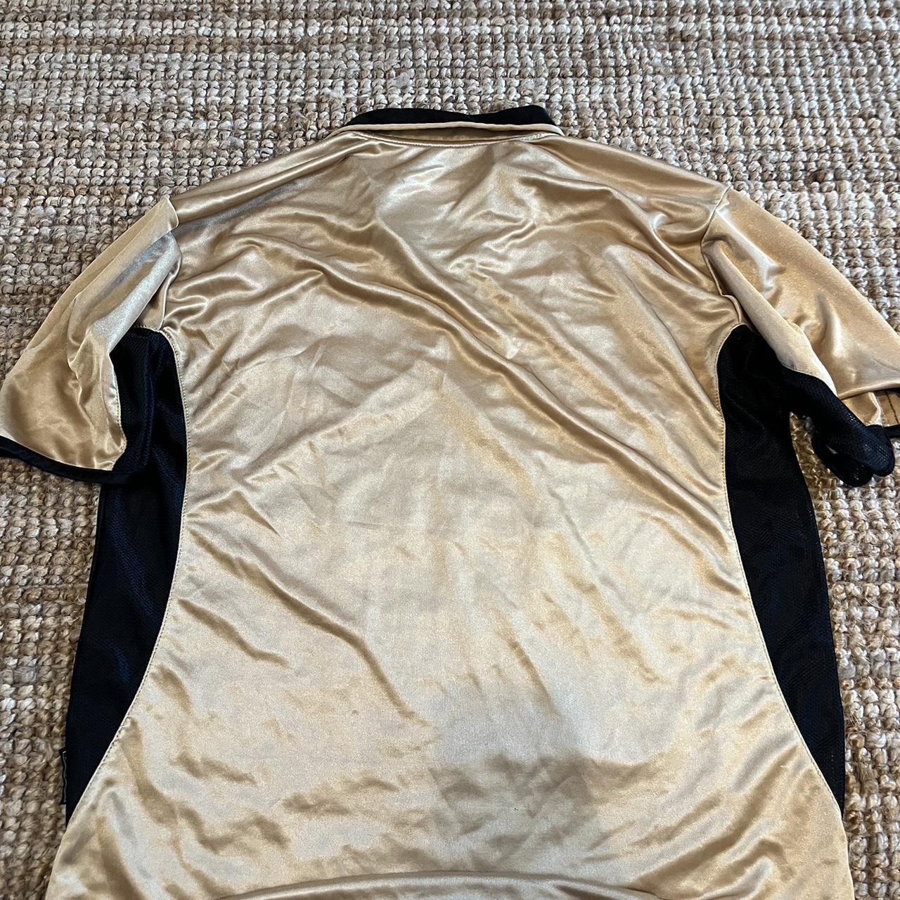 Manchester United Umbro gold and black shirt - Depop