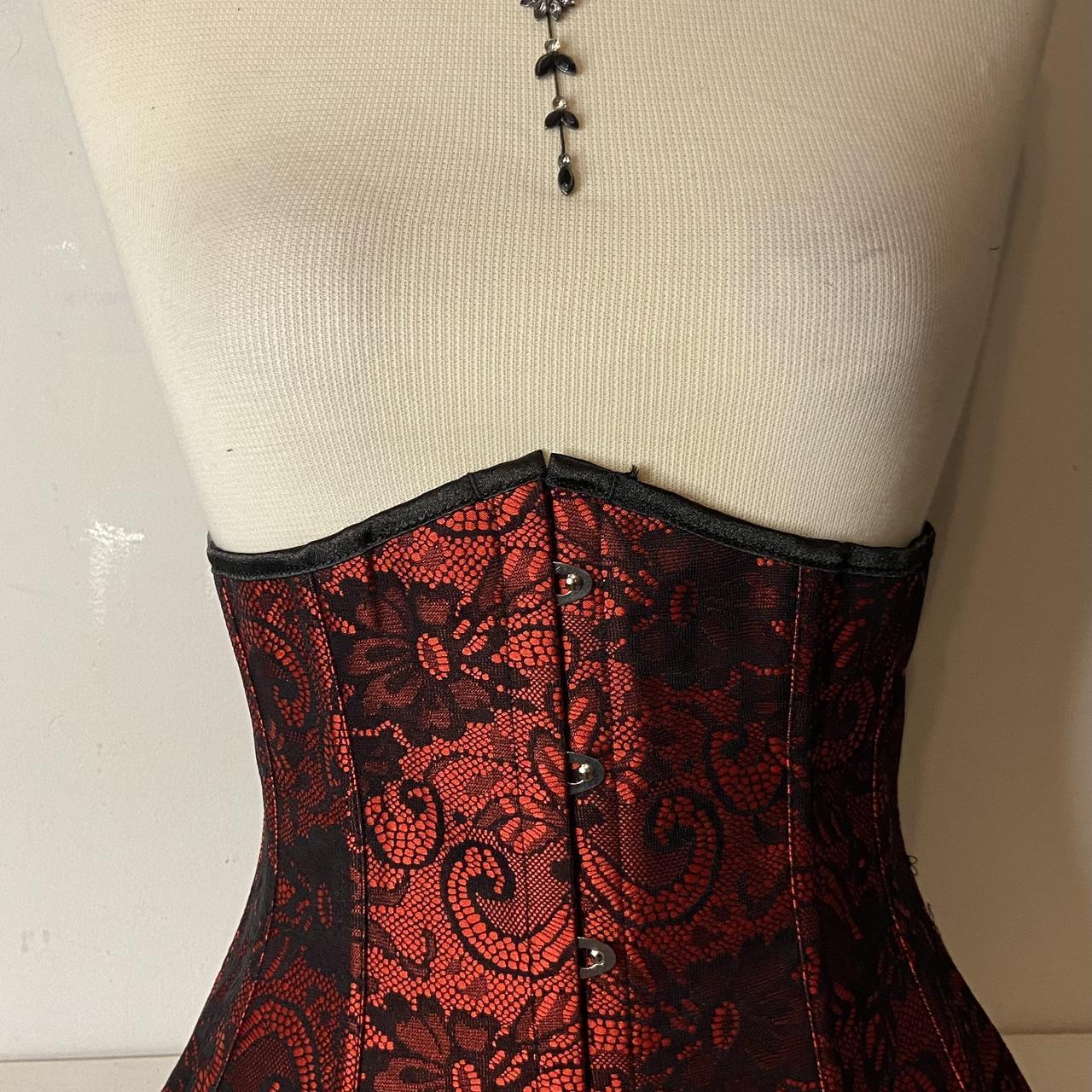 Waist corset lace effect - Depop