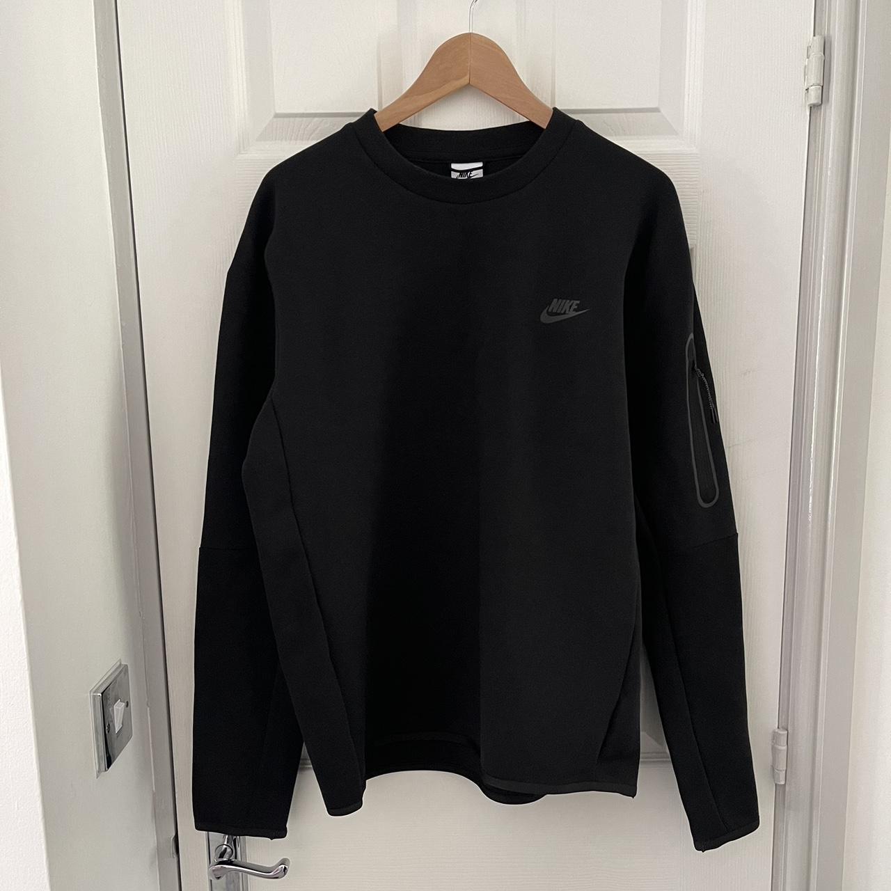 NIKE SPORTSWEAR TECH FLEECE SWEATER BLACK SIZE... - Depop