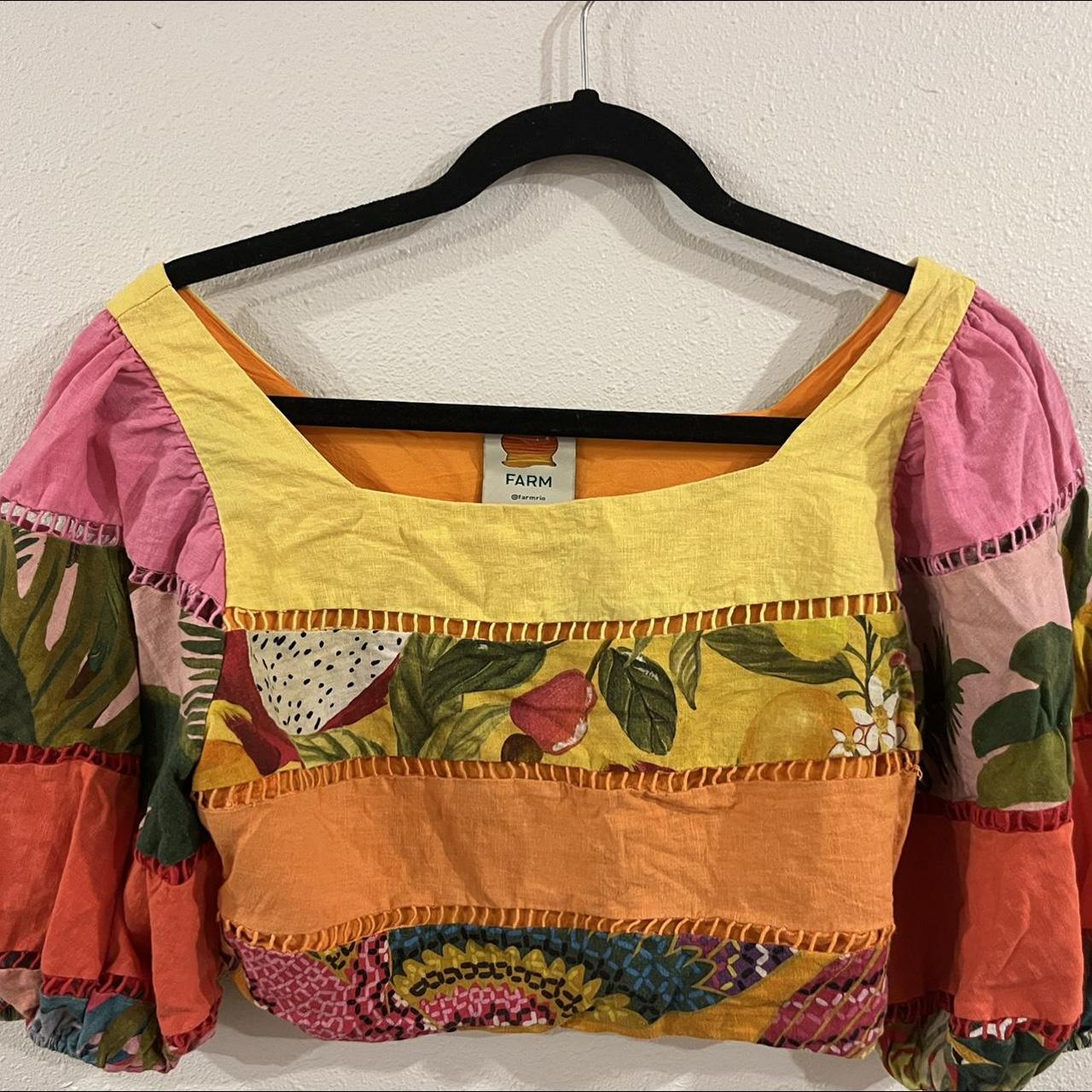 farm rio tropical/fruit cropped blouse 🍌🍓 —adorable... - Depop