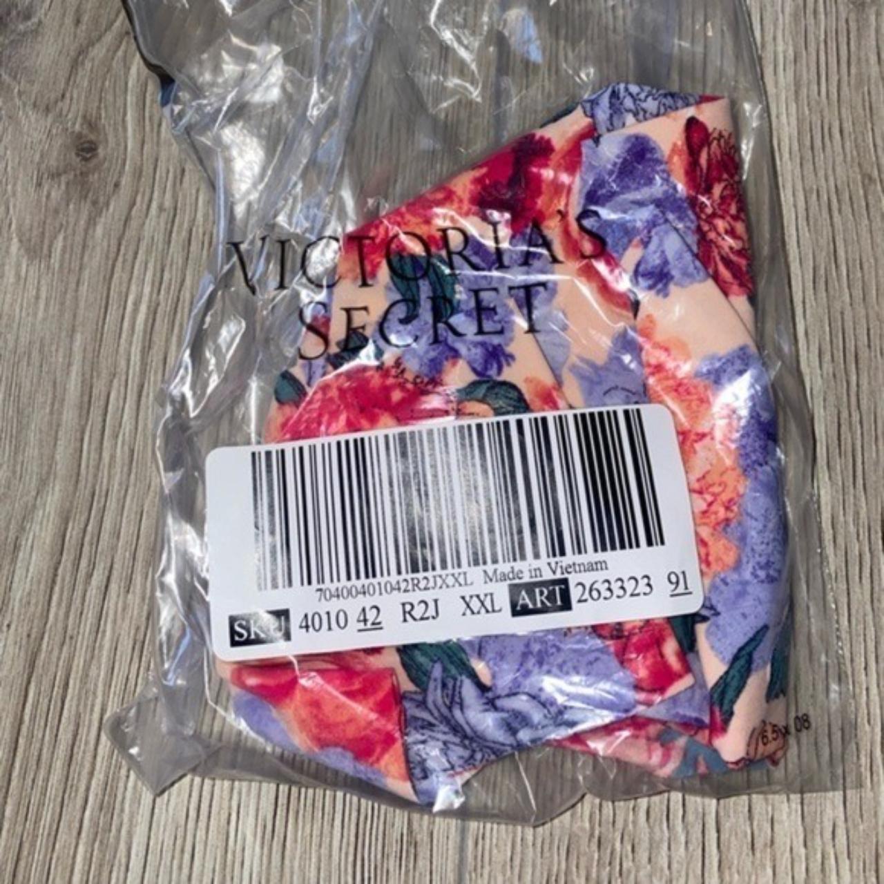 victorias secret pink thong panty open to bundles... - Depop