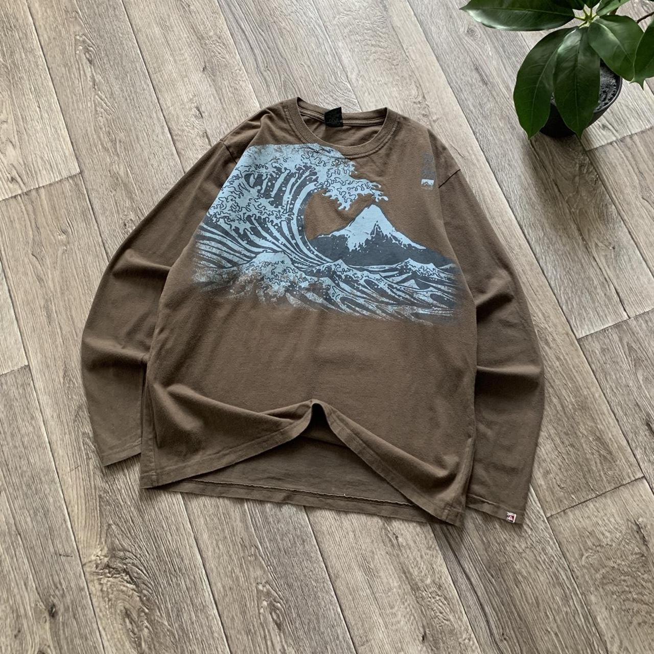QUIKSILVER Y2K BROWN SURF FUDZI LONGSLEEVE Size in... - Depop