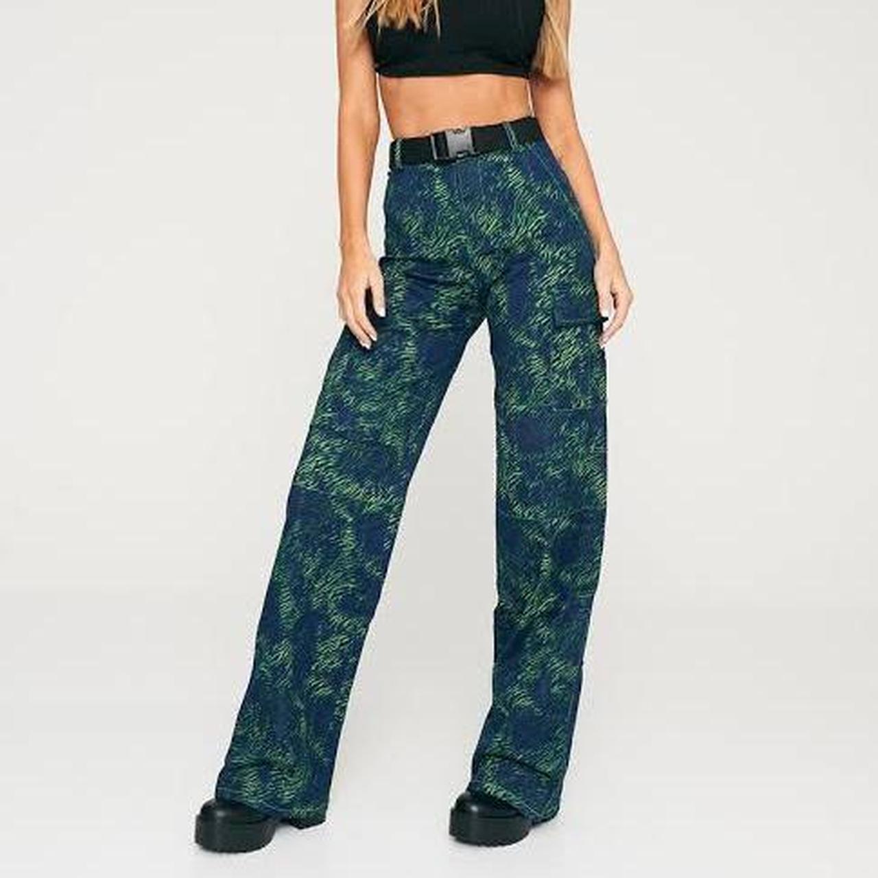 I am gia pants store