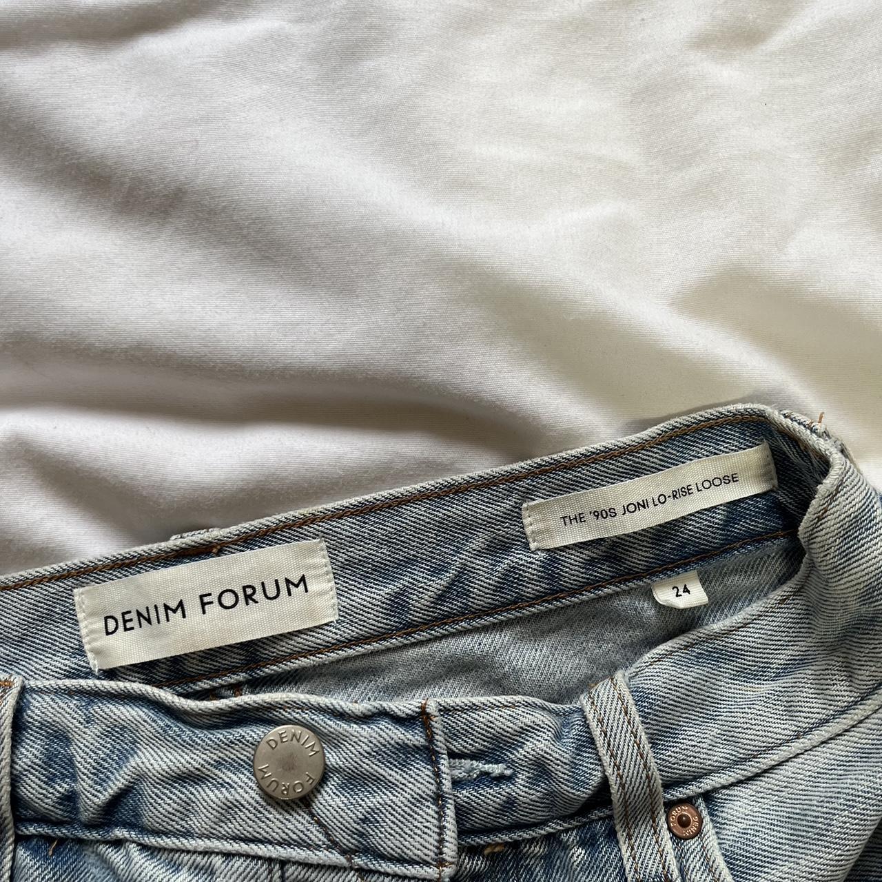 aritzia denim forum low rise joni jeans size 24 - Depop