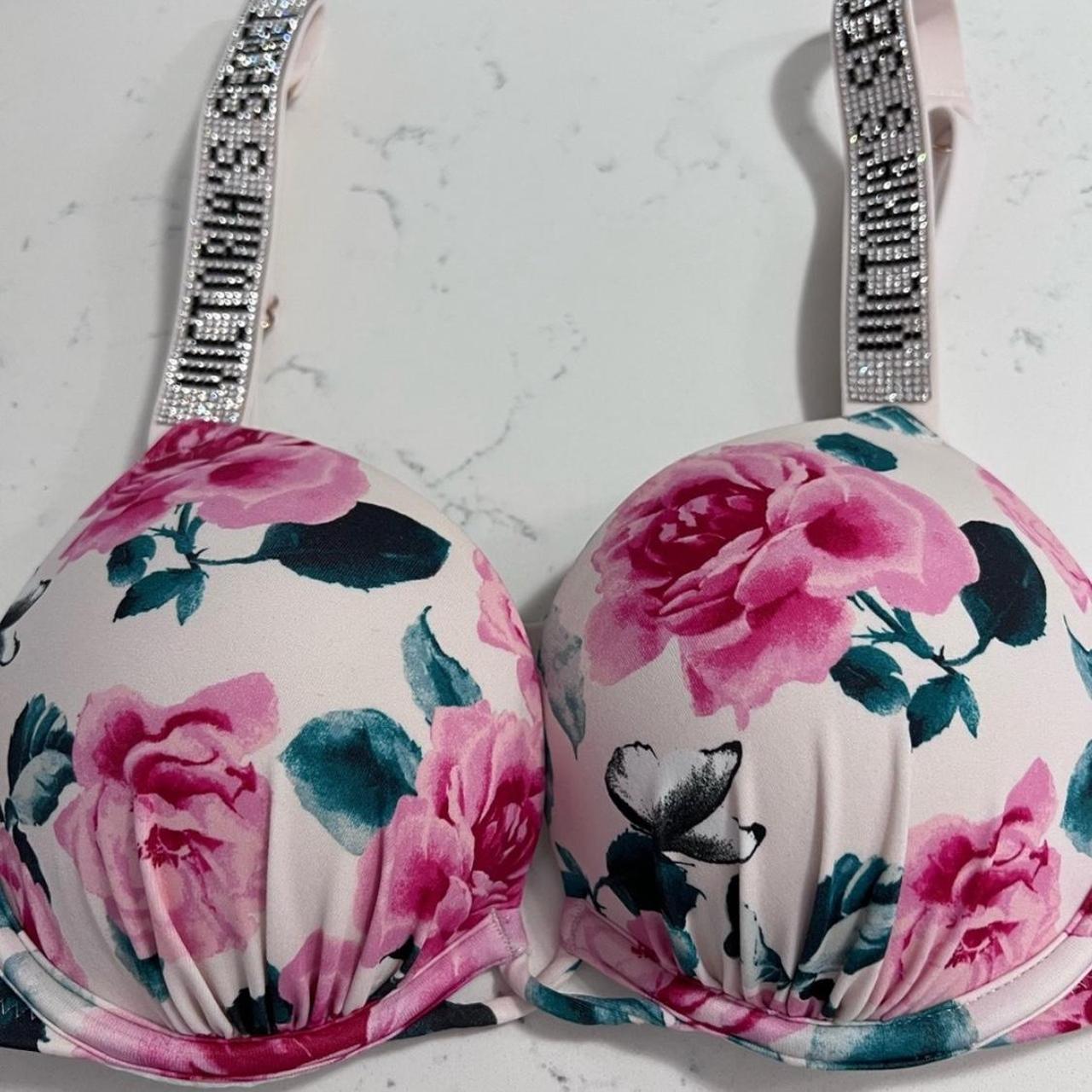 Victoria’s Secret swim top 32B - Depop