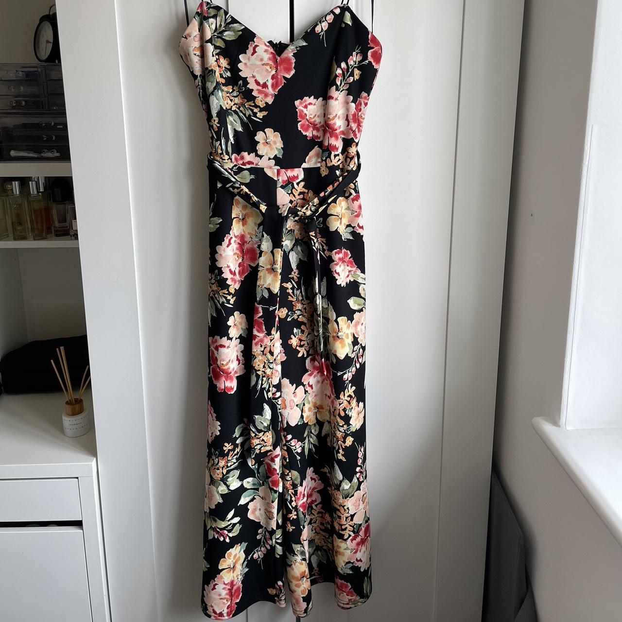New Look Floral Jumpsuit Size 10 Hardly worn - Depop