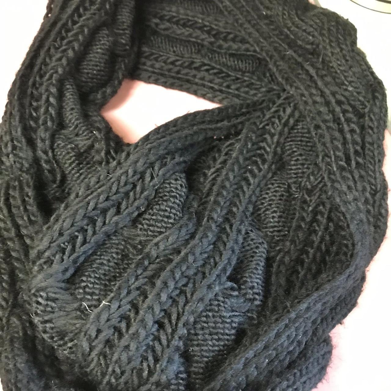 Big chunky knit scarf Thick and warm unity... - Depop