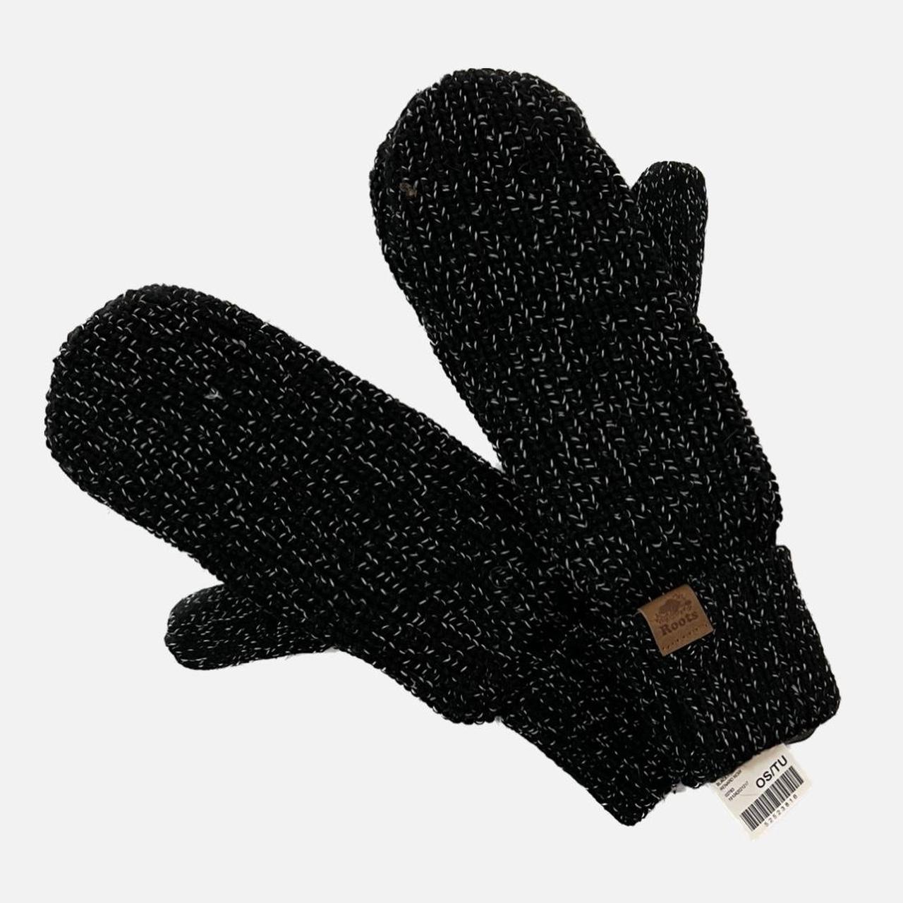 Roots woollen fleece knit mittens Brand new with tags - Depop