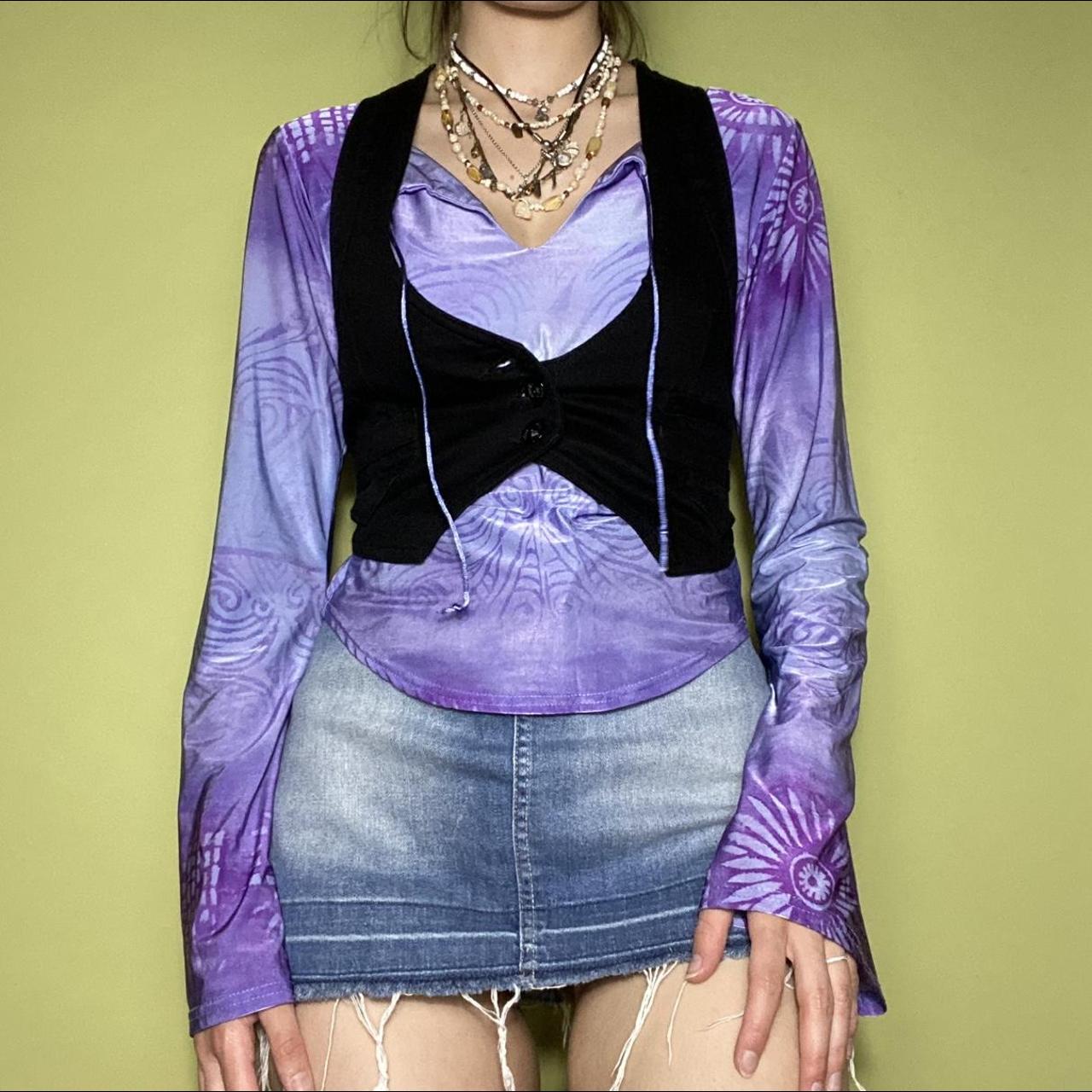 Y2k vintage funky top with flare sleeves Features... - Depop