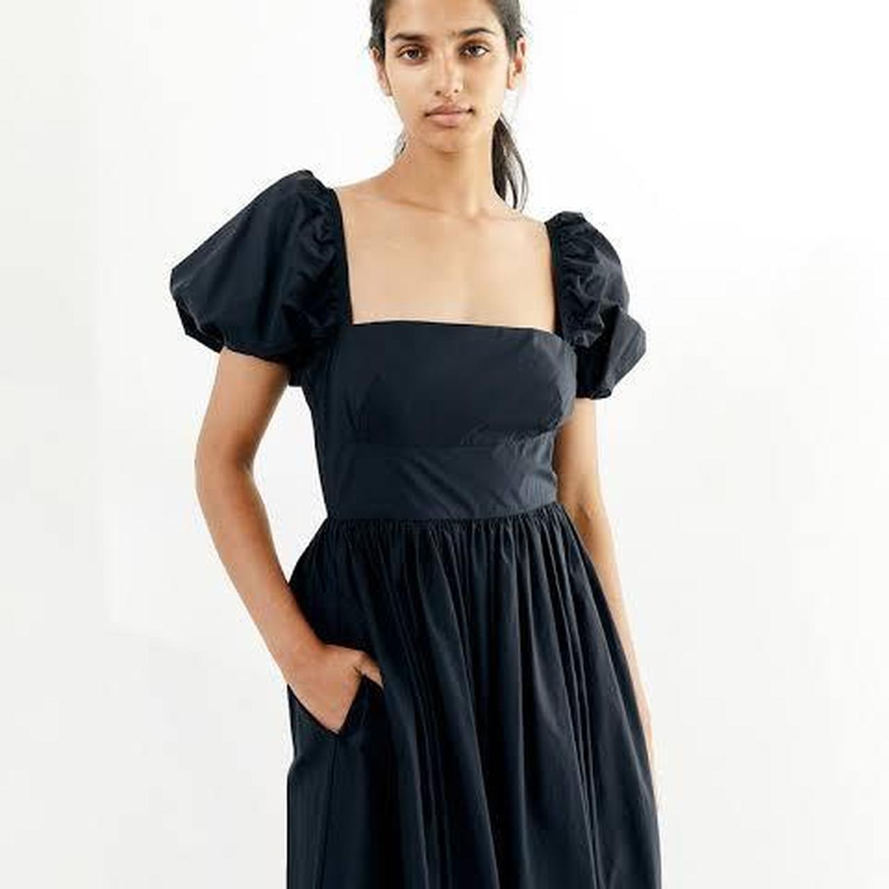 Maxi dress by Matteau. Size 0 best for small... - Depop