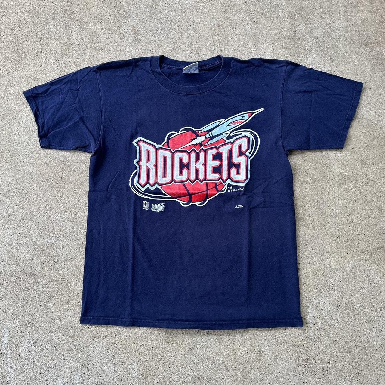 Vintage Houston Rockets T shirt Tagged L Pit to pit... - Depop