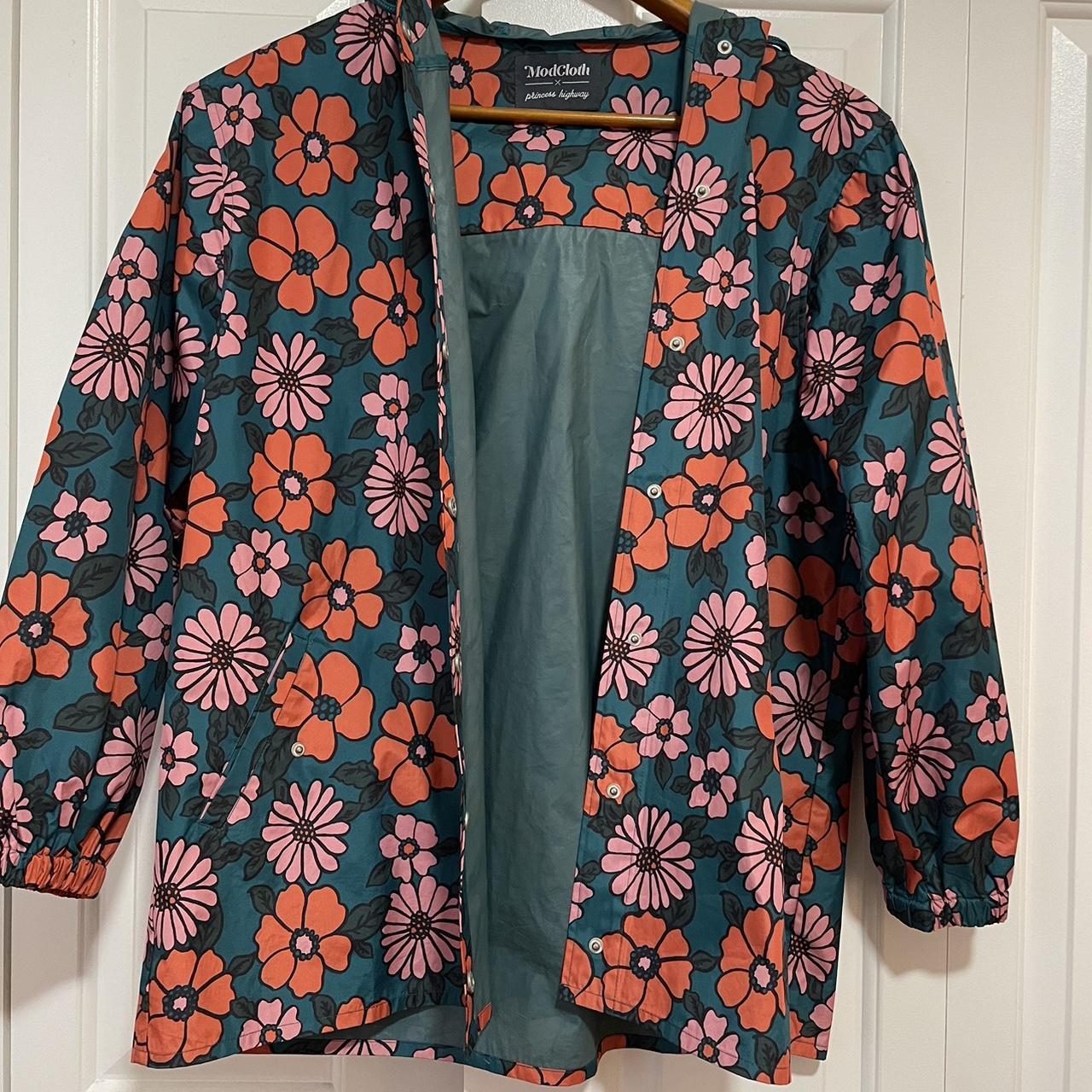 ModCloth Floral Raincoat •Labeled size XL—fits true... - Depop