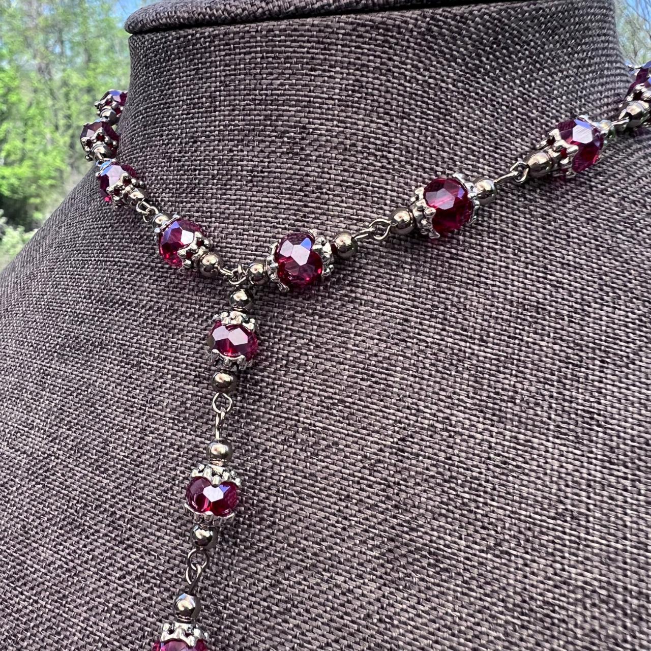 Gothic Princess Blood Red Lariat Necklace with Rose... - Depop