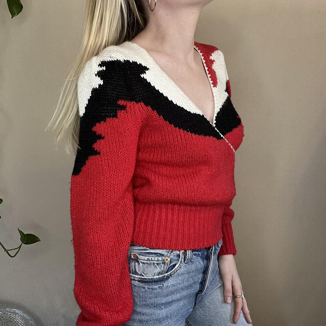 Vintage 80s V Neck Sweater. Tag size is Medium but... - Depop