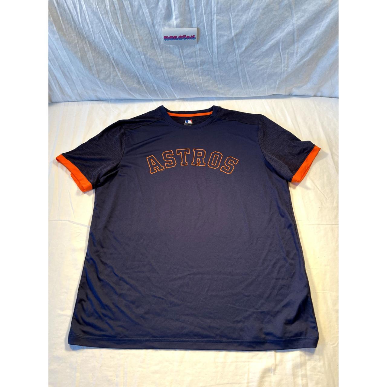 MLB Houston Astros T-Shirt Size: XL Mens Pit to Pit:... - Depop