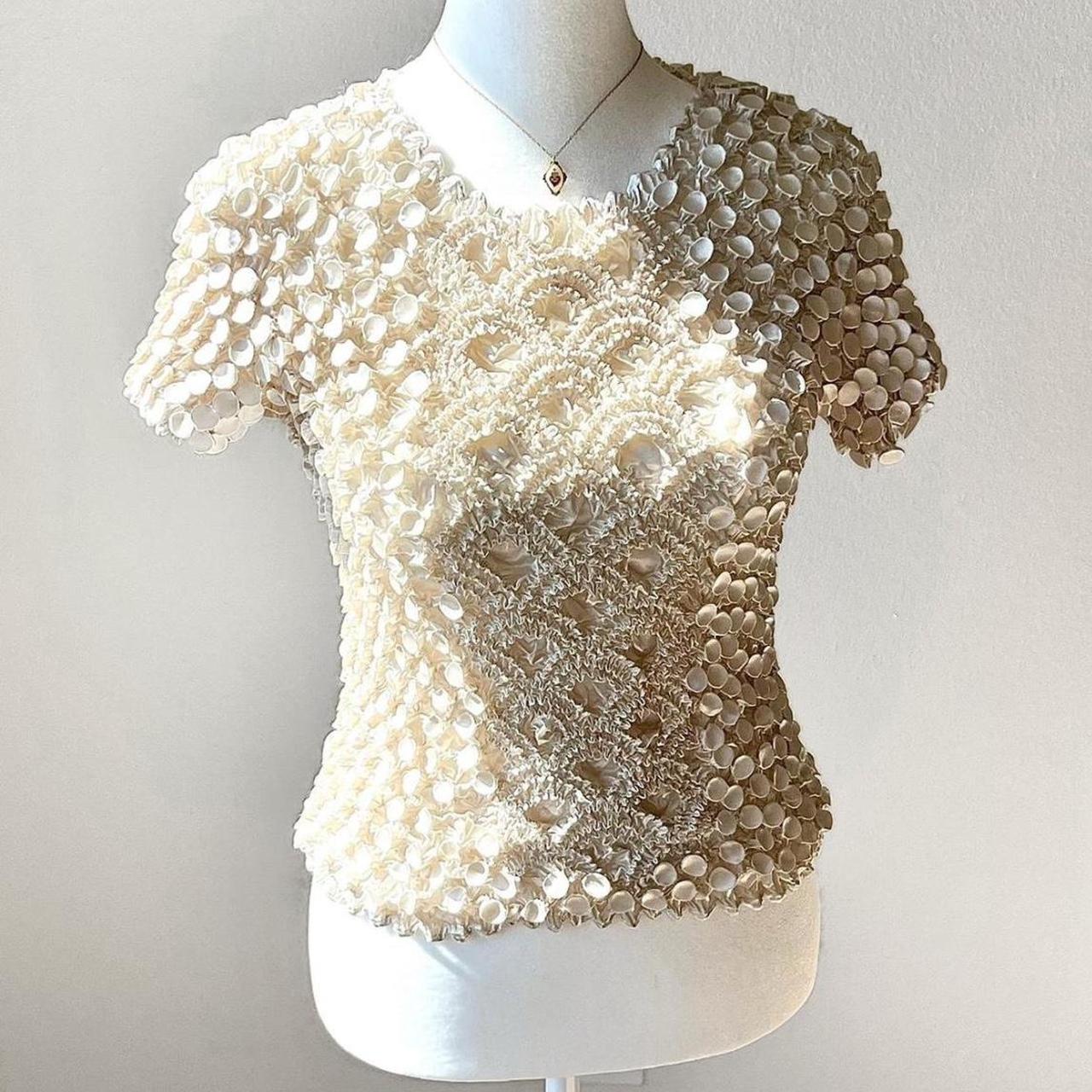 1990’s/2000’s style popcorn top no brand or size... | Depop