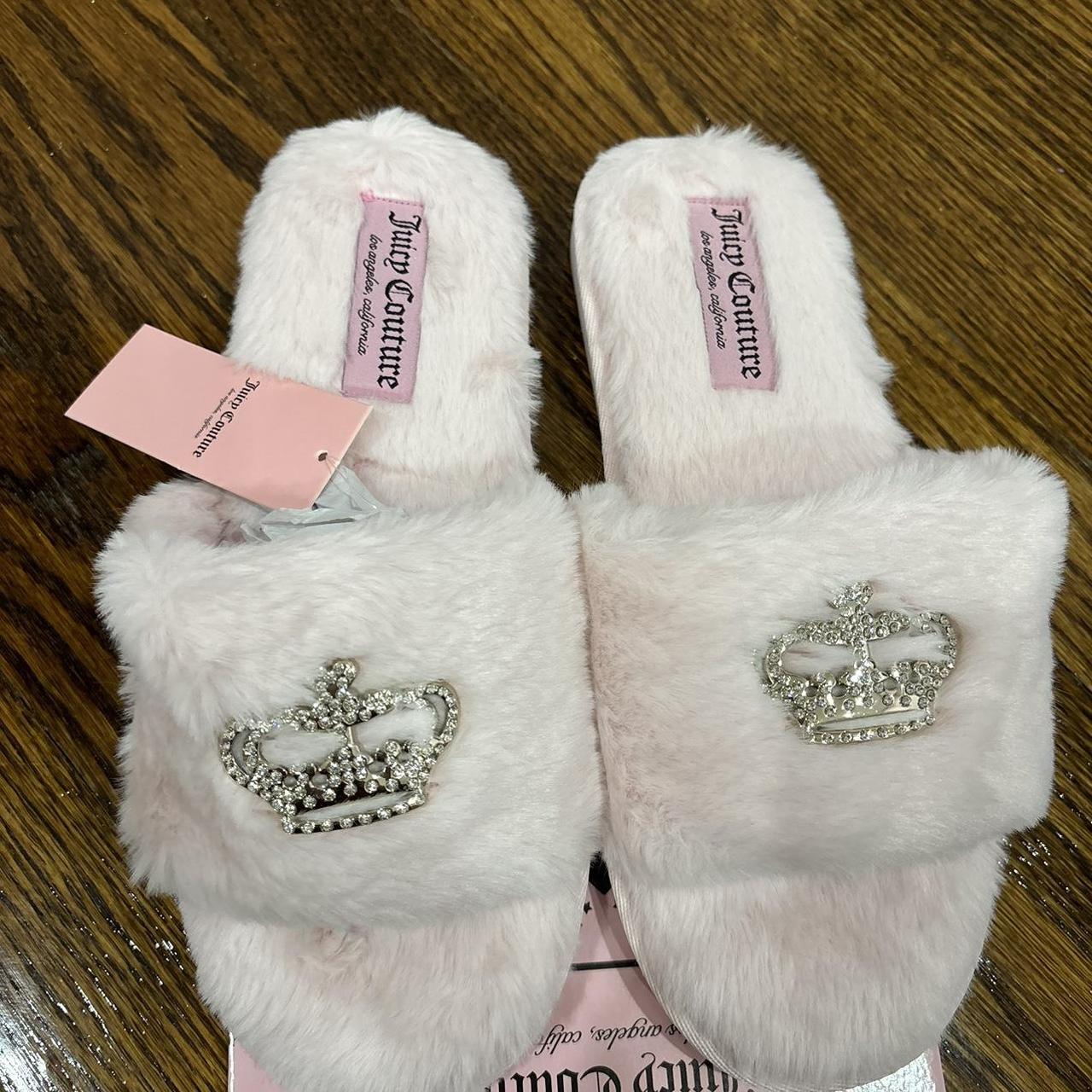 Juicy Couture furry light pink slippers with... - Depop