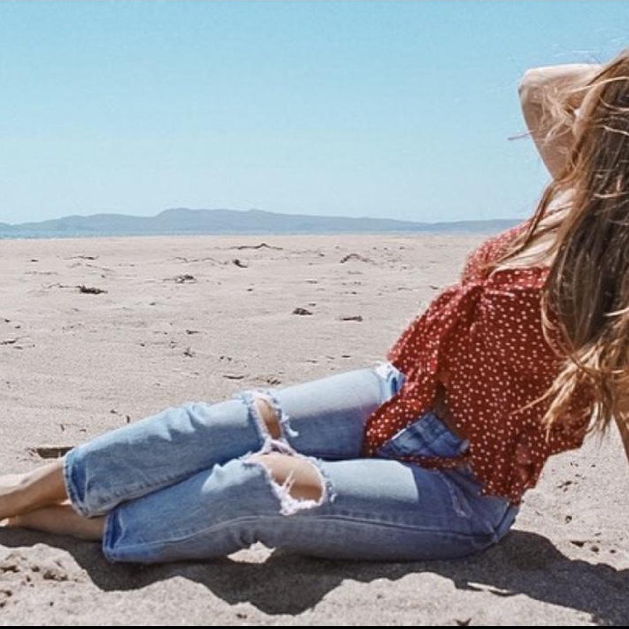 Cute flowy red top with hearts - Depop