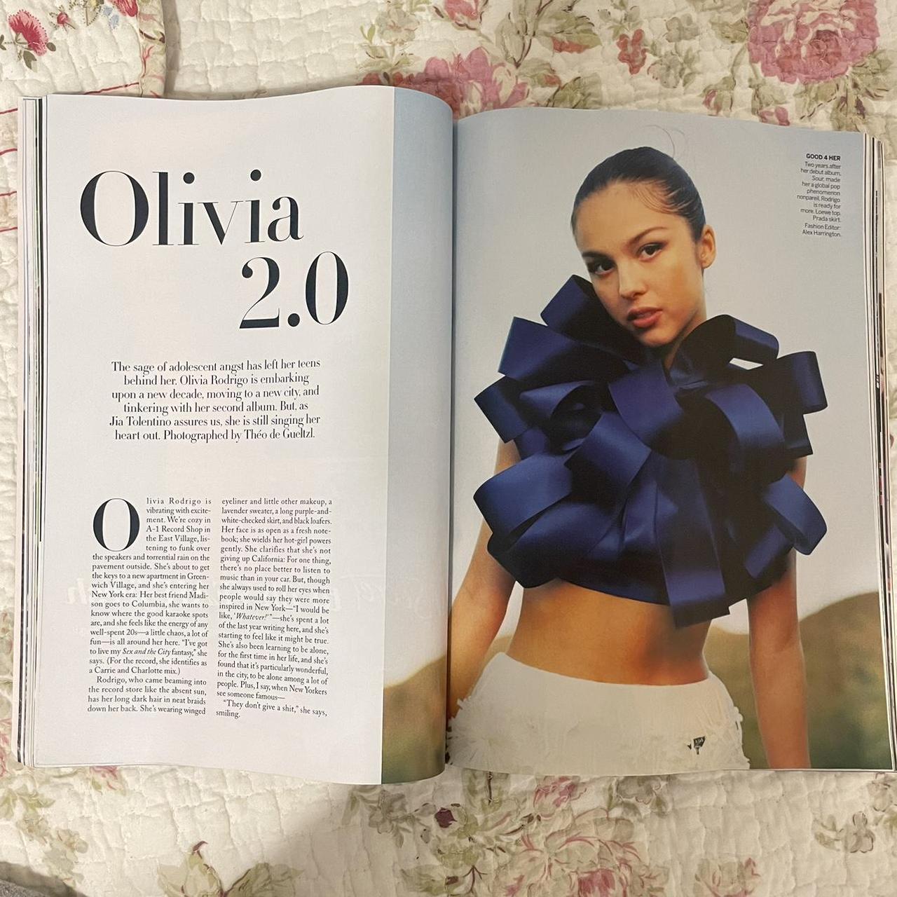 olivia rodrigo vogue magazine 💘 condition shown in... - Depop