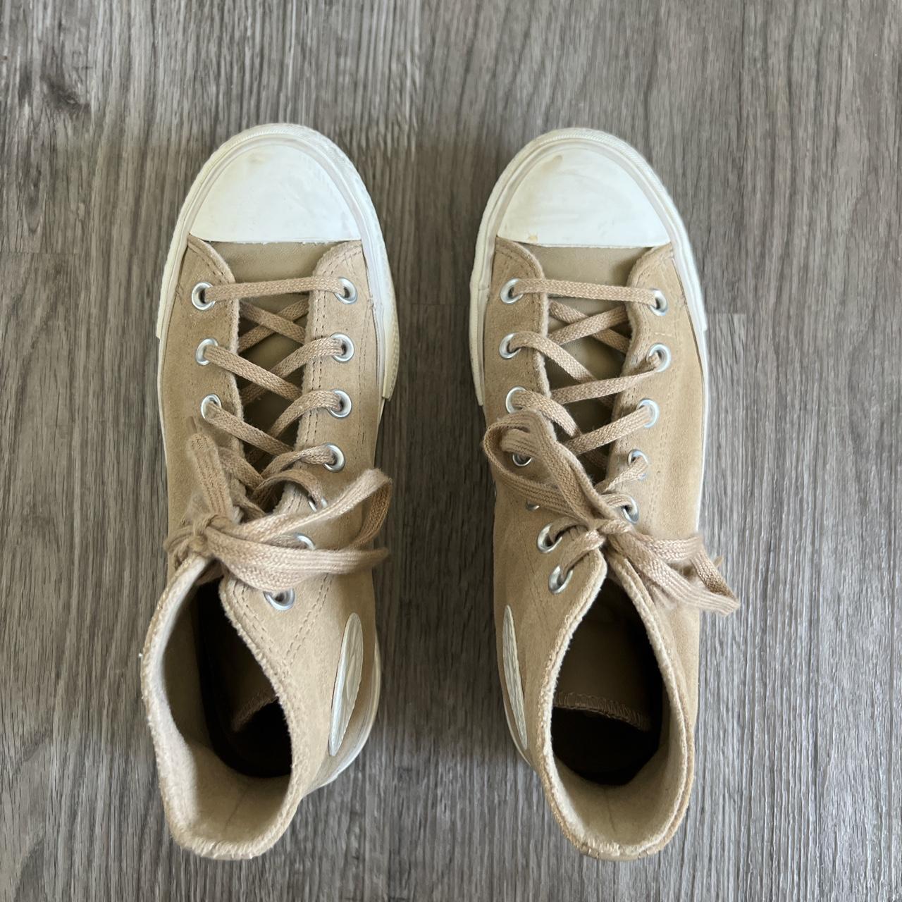 Converse Women's Tan Trainers | Depop
