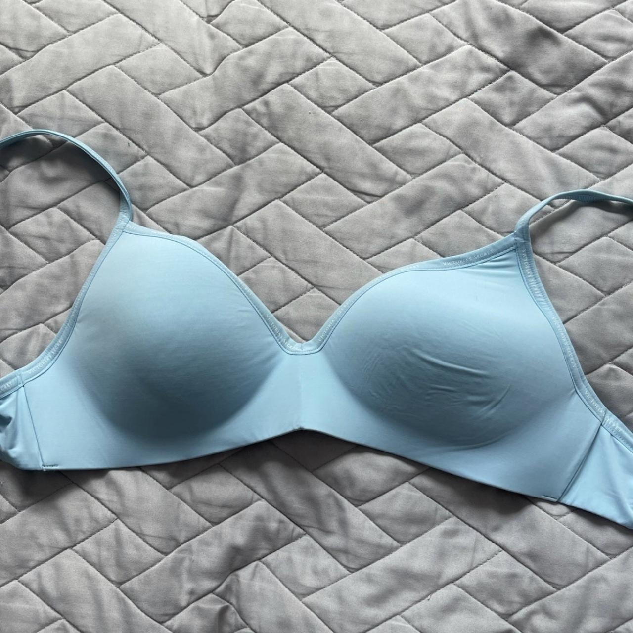 Victoria secret bra Worn once - size 34D Free... - Depop