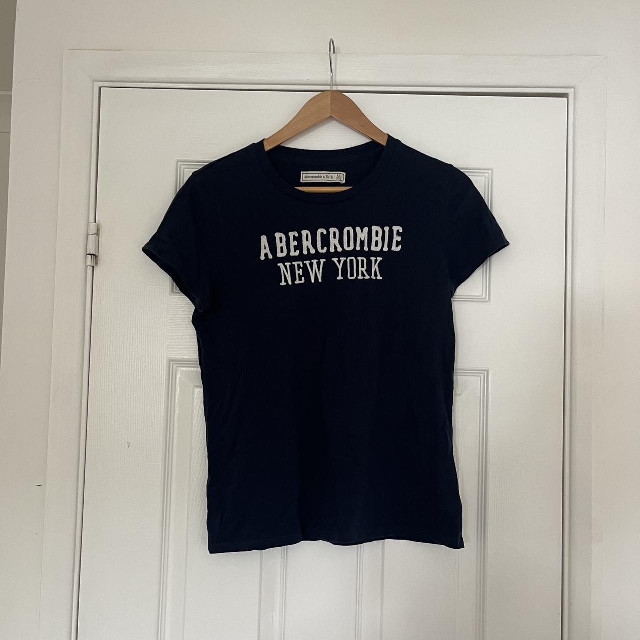 Navy Abercrombie and fitch t shirt. Size medium - Depop