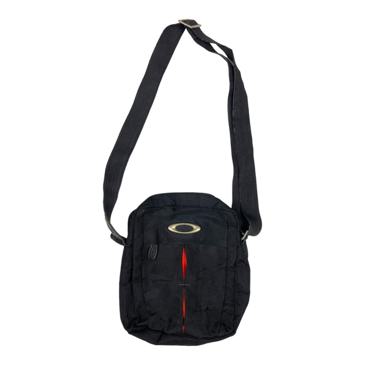 Oakley Sling Bag / Shoulder Bag 2000s Oakley... - Depop