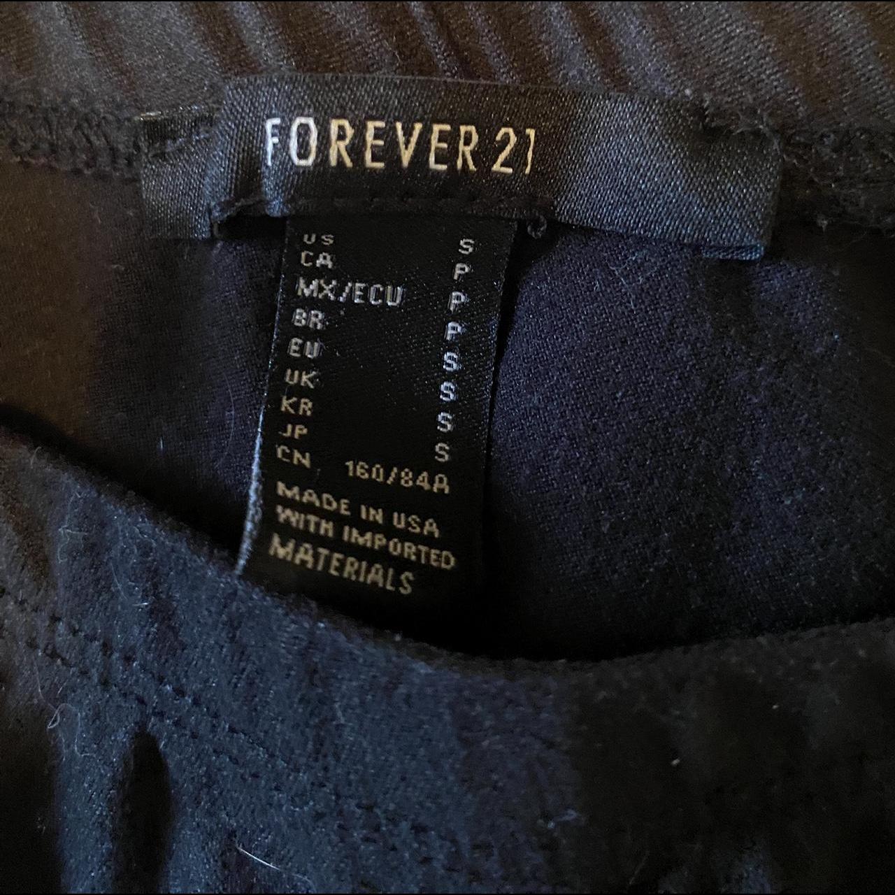 Skirt and top set Super flattering! Skirt is... - Depop