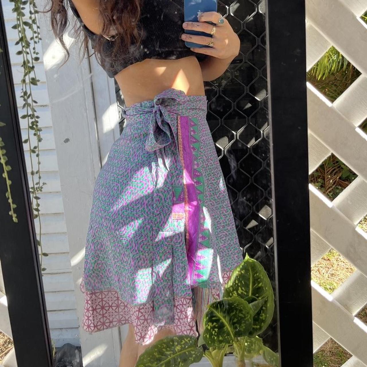 Cute reversible wrap skirt 💚⭐️🌞 One size - Depop