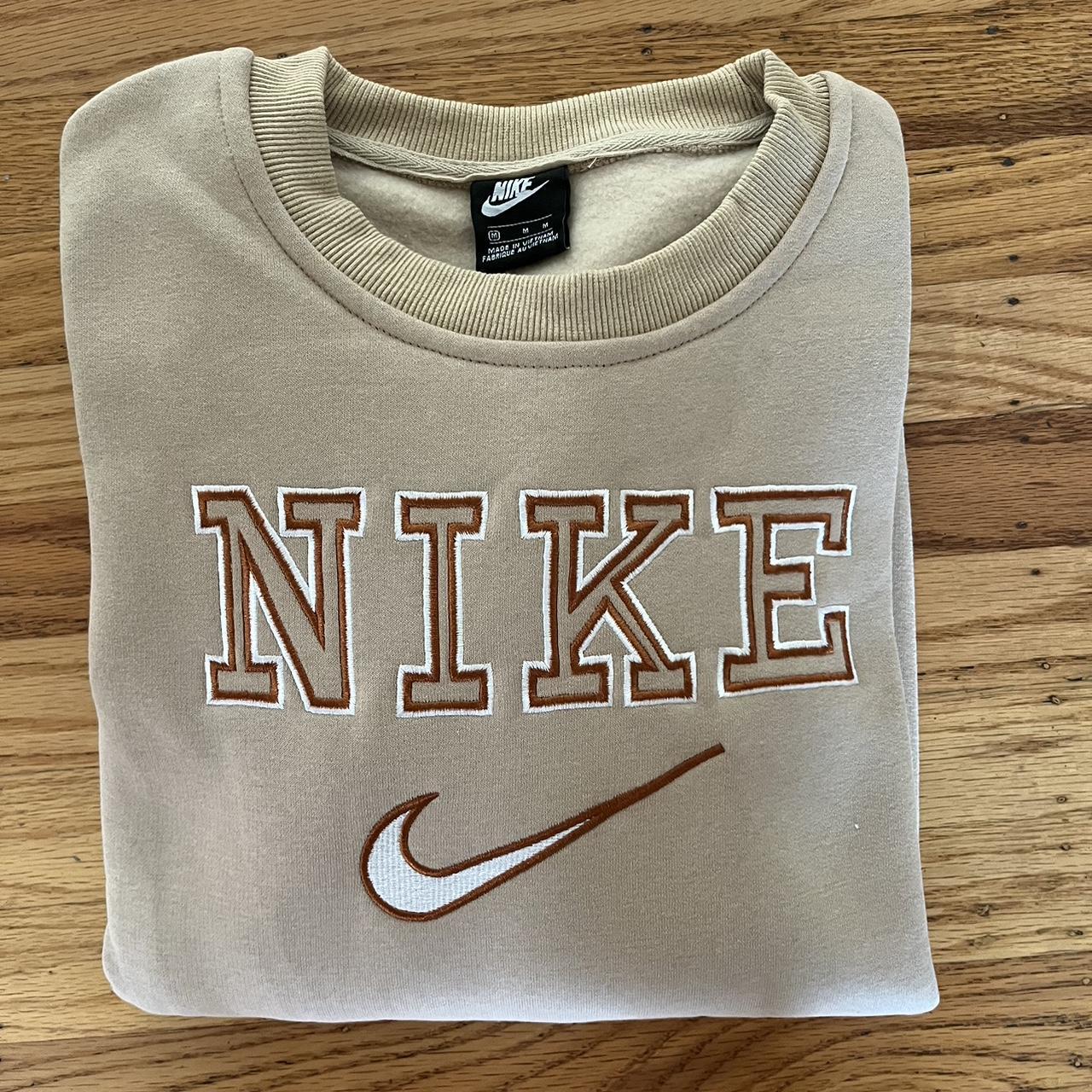 Nike Logo crewneck - Depop