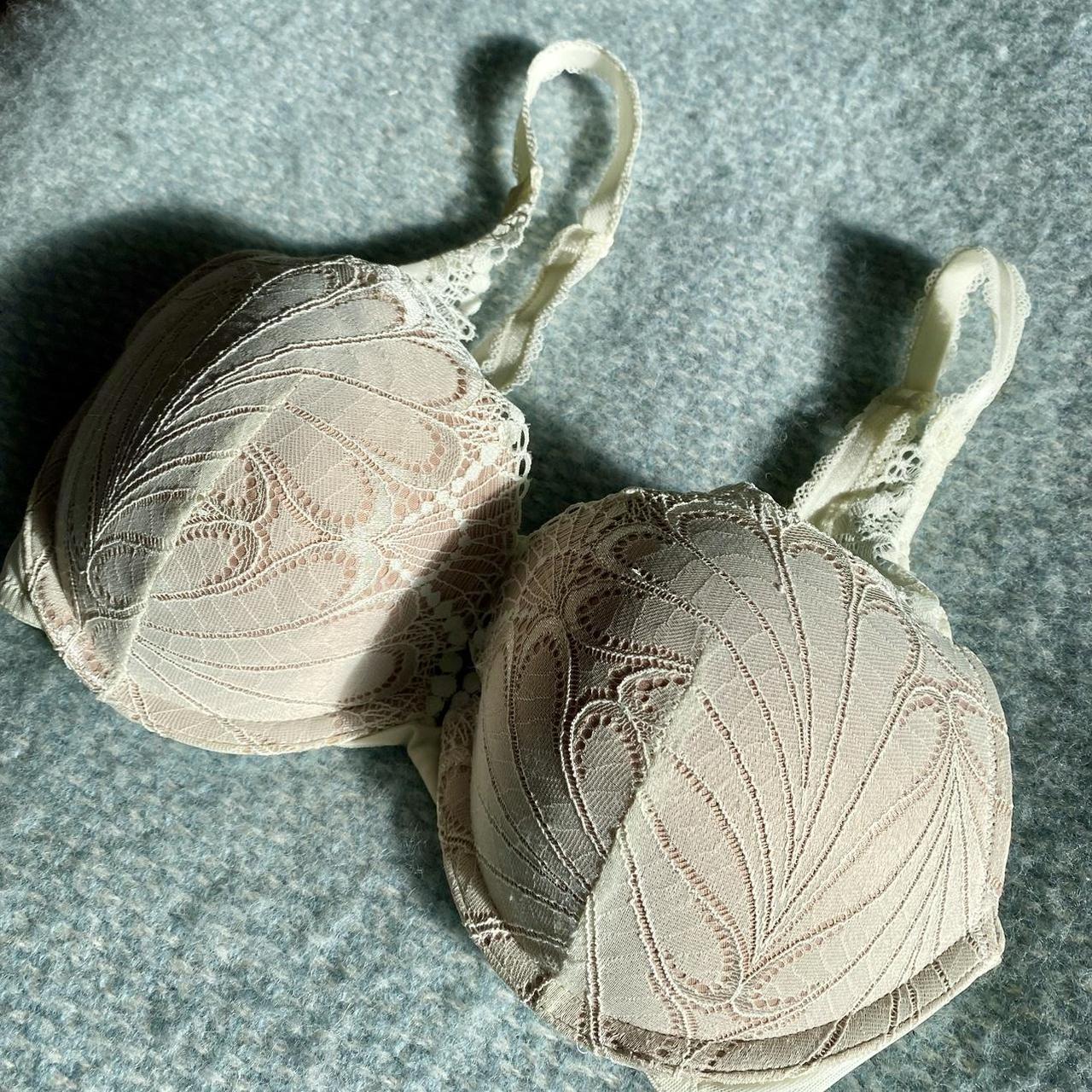 Wonderbra Ivory White Nude Padded Light Push up Bra... - Depop