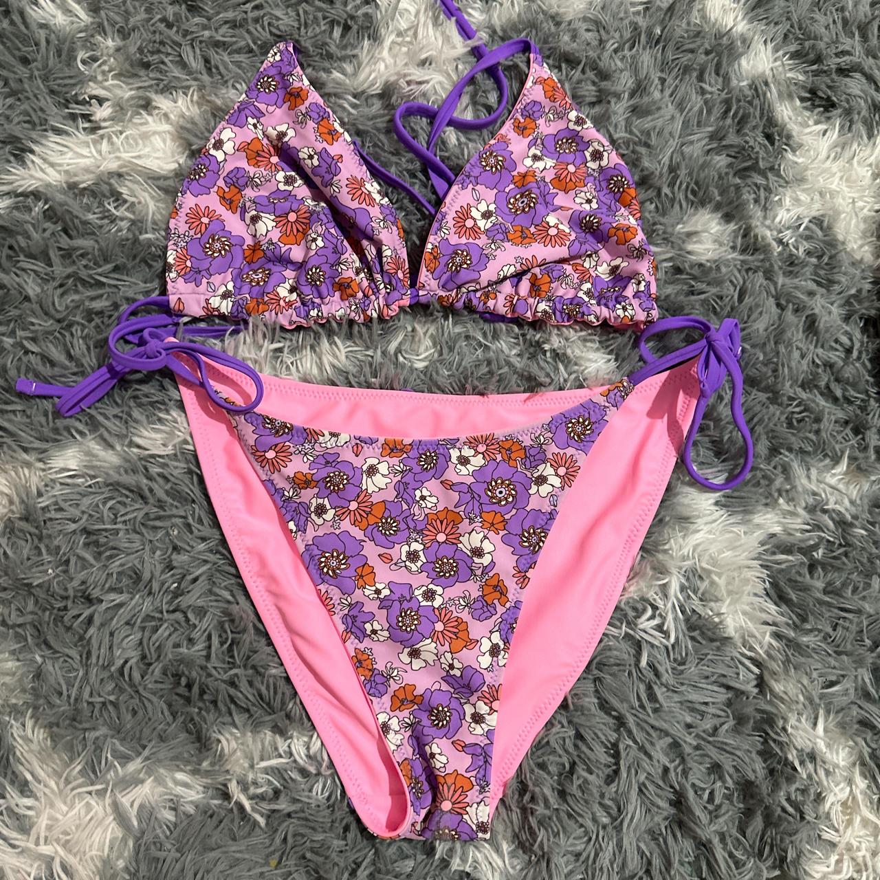 Target bikini size large never worn - Depop