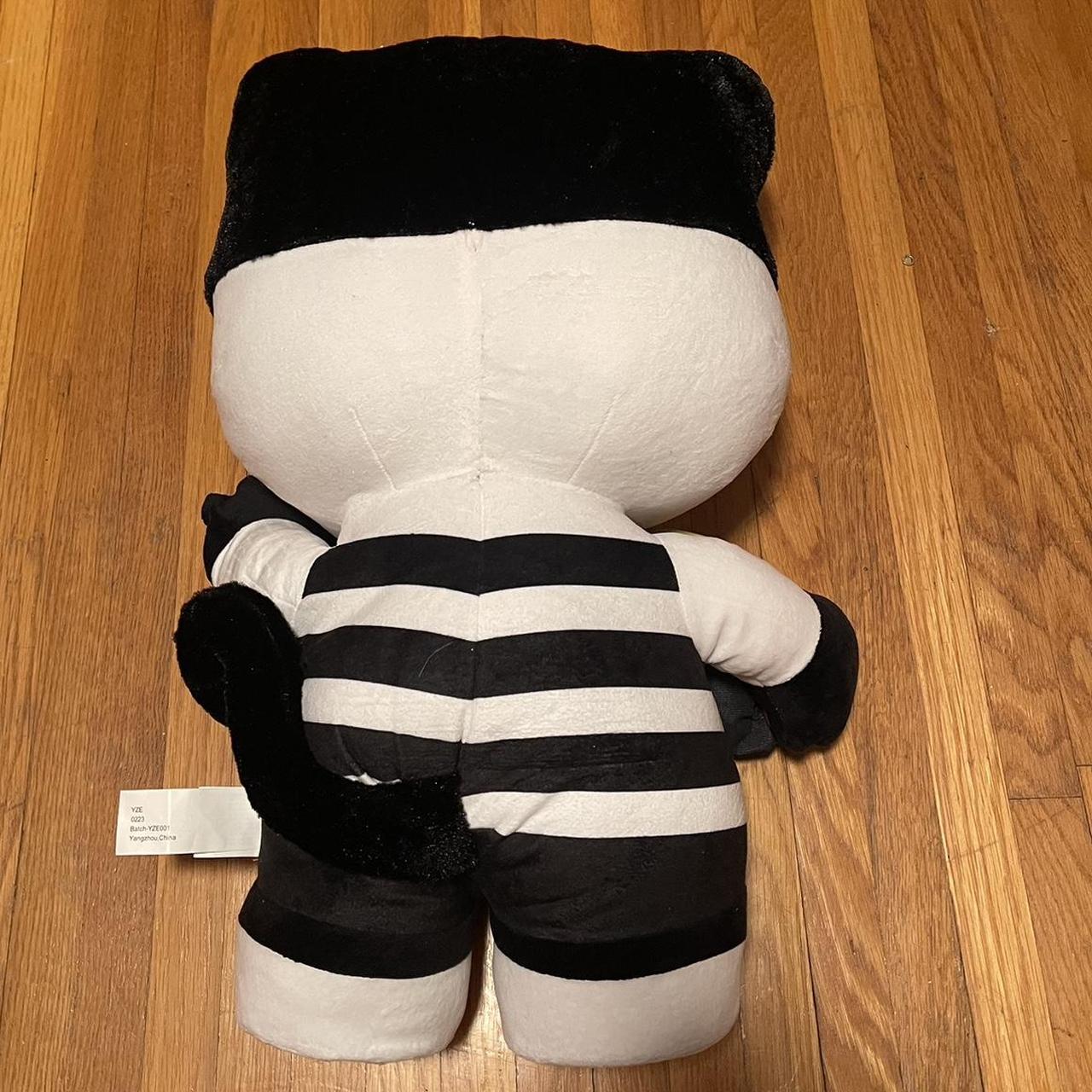 hello kitty bandit halloween greeter brand new... - Depop