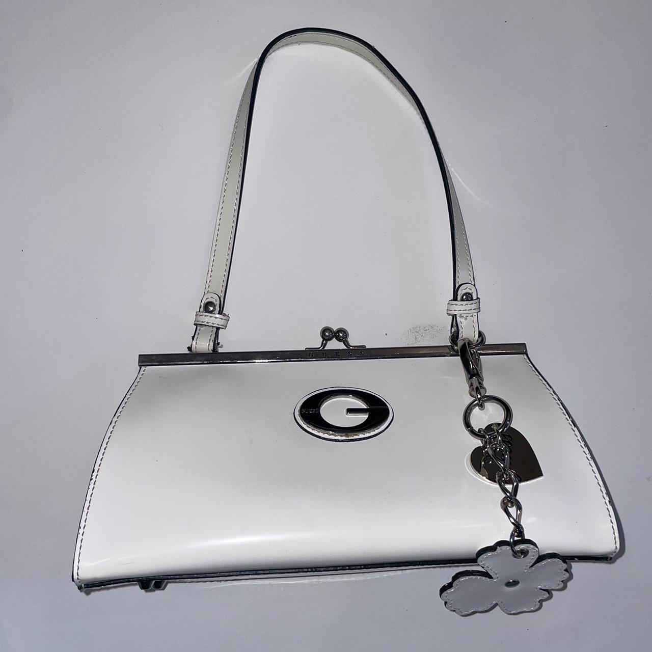 Cute lil vintage looking GUESS SHOULDER PURSE... - Depop