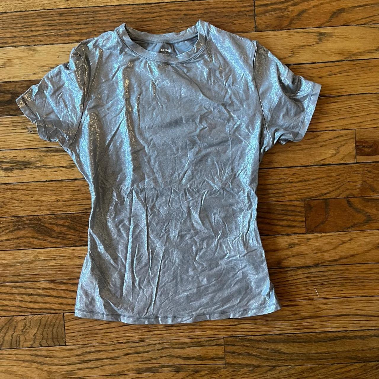 Silver skims top Size S #Skims #silver #metallic | Depop