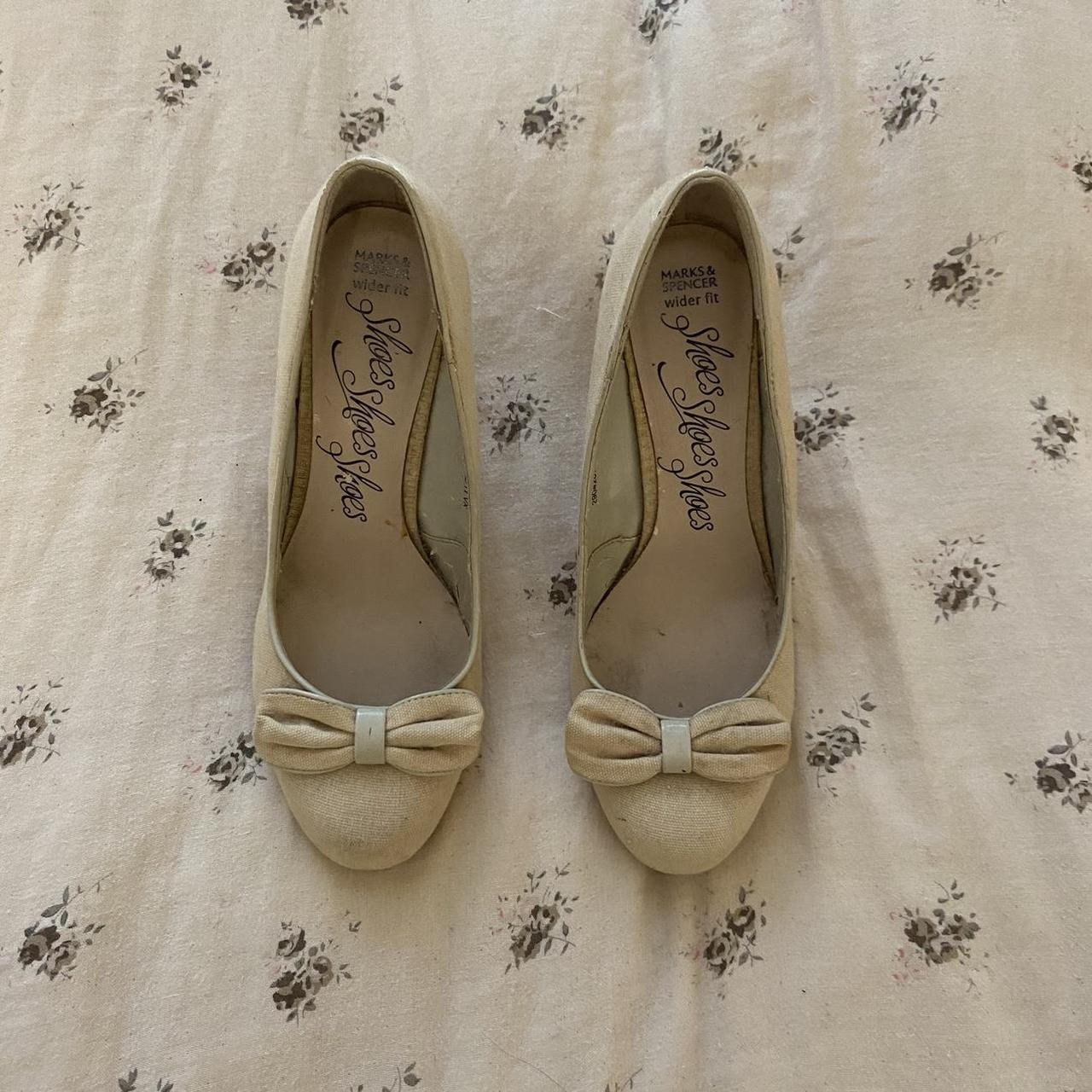 cutest ribbon pale pink heels 🐇 in great vintage... - Depop