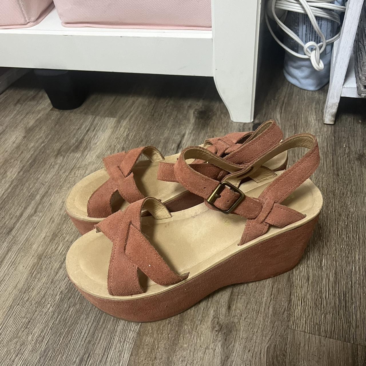 Kork ease groovy platforms 80s vibe 🤌🏽 They’re so... - Depop