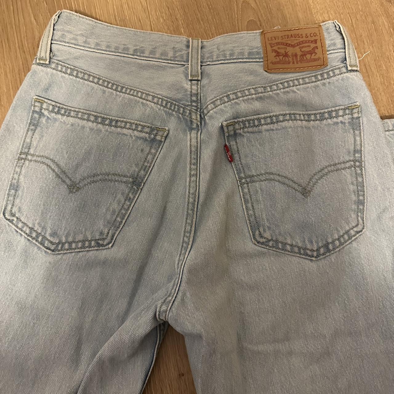 levi’s low pro straight jeans perfect condition - Depop