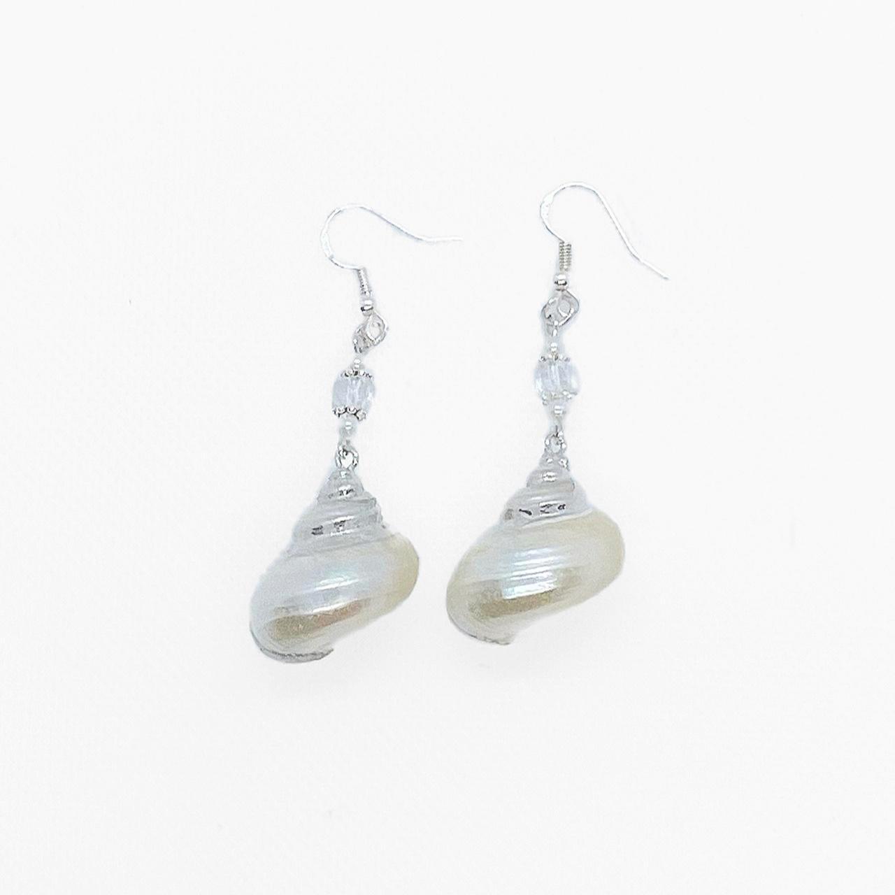 🐚 White And Silver Shell Earrings 🐚 Handmade with... - Depop