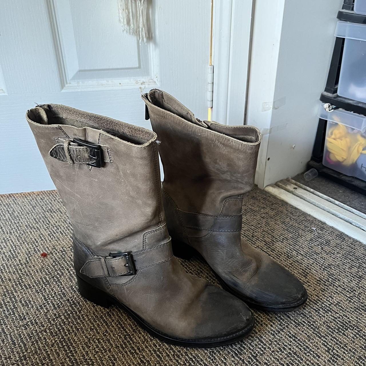 The most GORGEOUS pair of vintage Mimco leather... - Depop