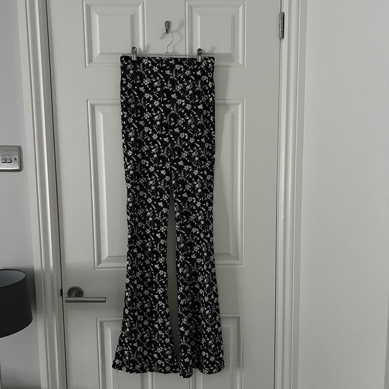 Topshop Black and White Floral Ribbed Flared... - Depop