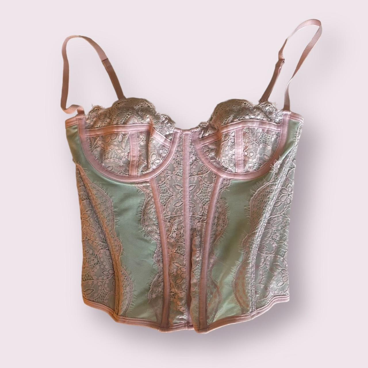 out from under modern love corset in my absolute... - Depop