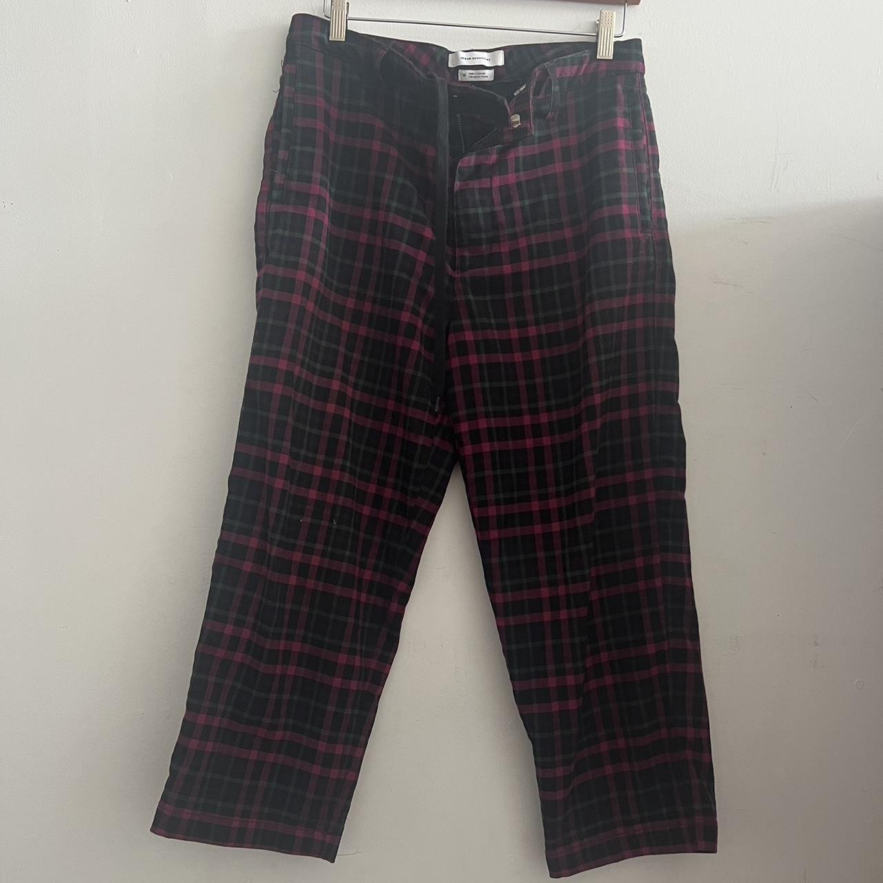 Plaid UP cropped leg pants. in excellent condition - Depop
