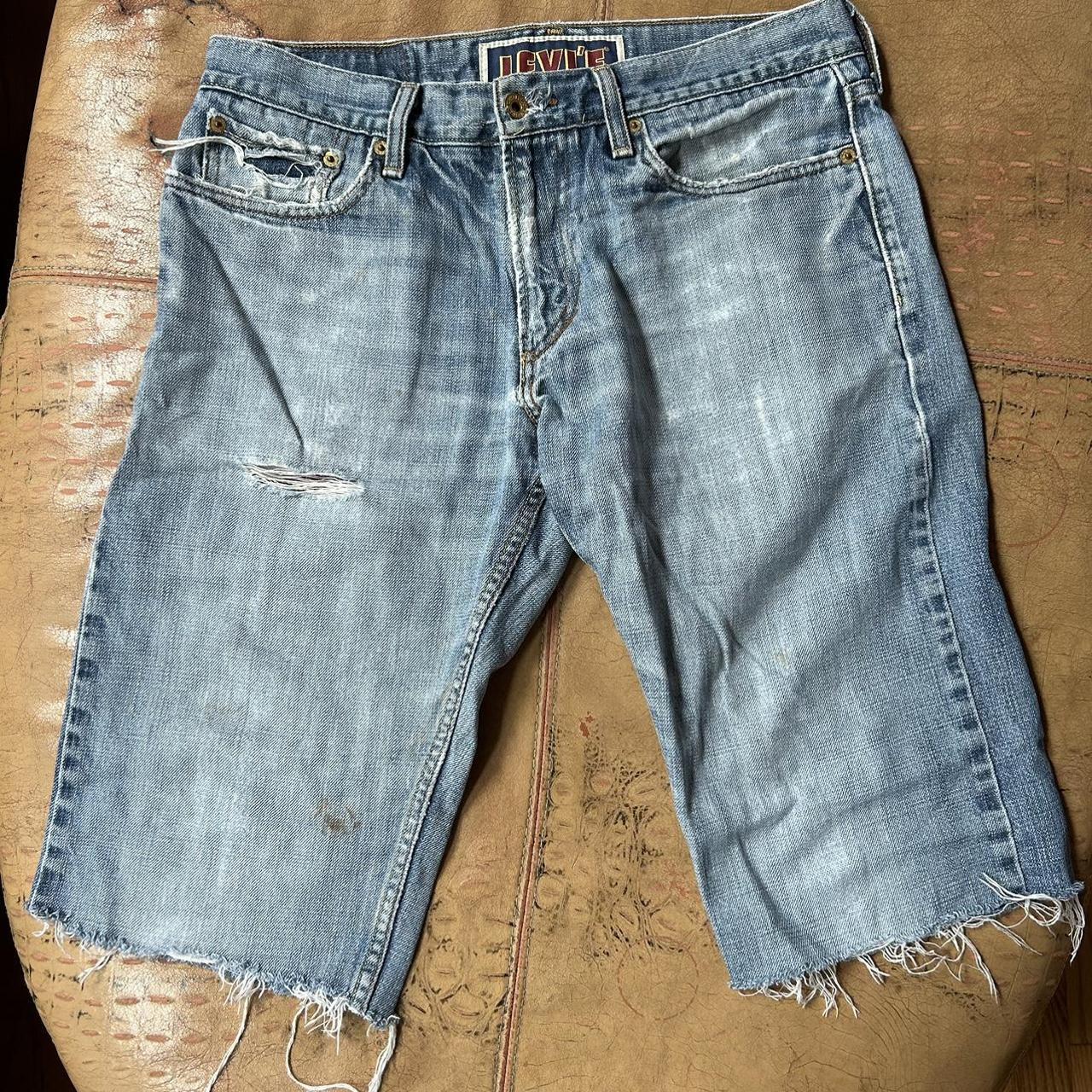 Low rise knee length shorts/ capris. Levi’s slim... - Depop