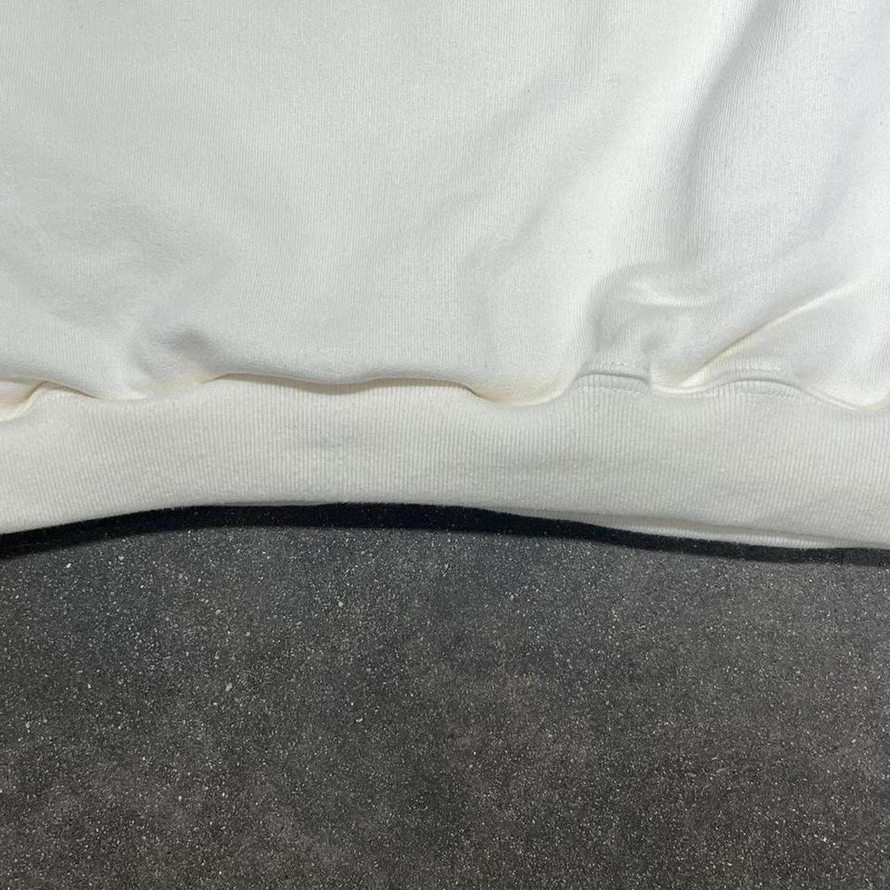 DH7141 - SAMPLE CREME PULLOVER CREWNECK WITH EMBLEM... | Depop