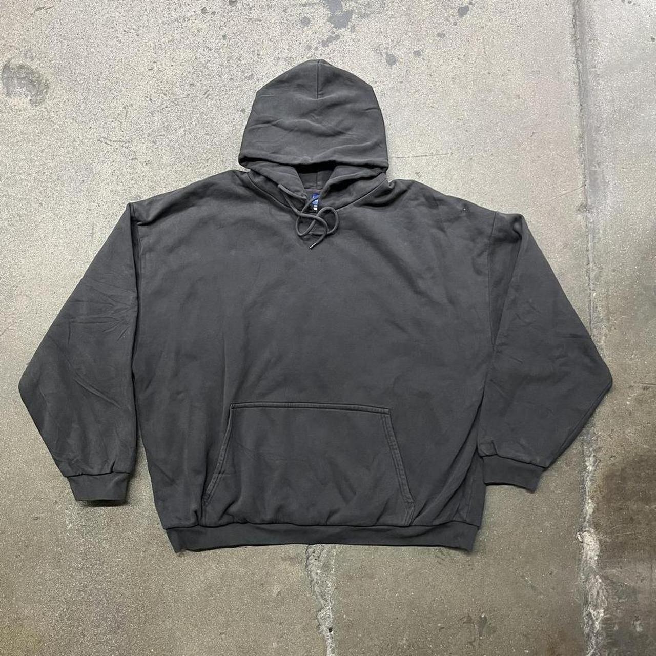 LAA3884 - IMPERFECT SAMPLE OFF BLACK HOODED PULLOVER... | Depop