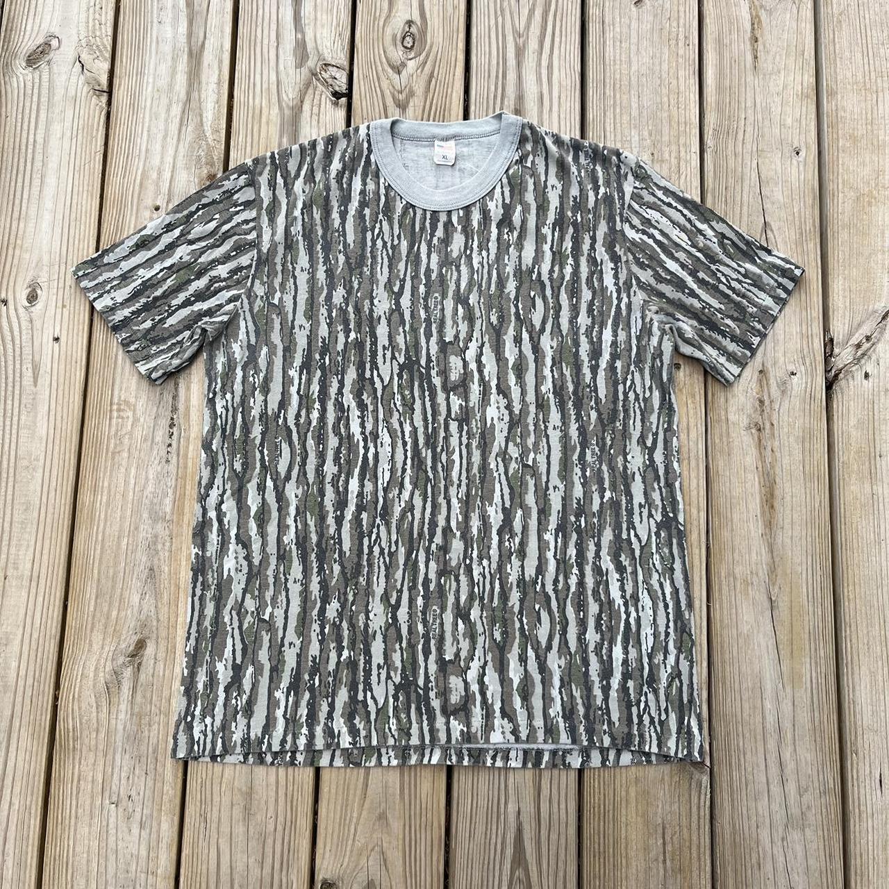 Vintage Realtree camouflage t-shirt treebark camo... - Depop