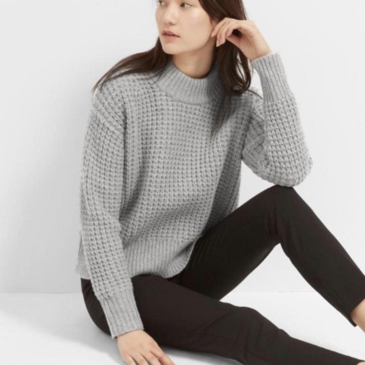 Everlane Women's Grey Jumper | Depop
