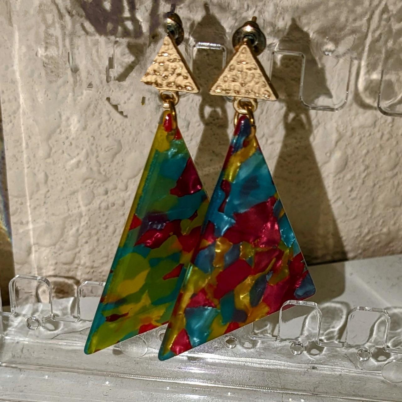80s retro triangle earrings free untracked shipping... - Depop